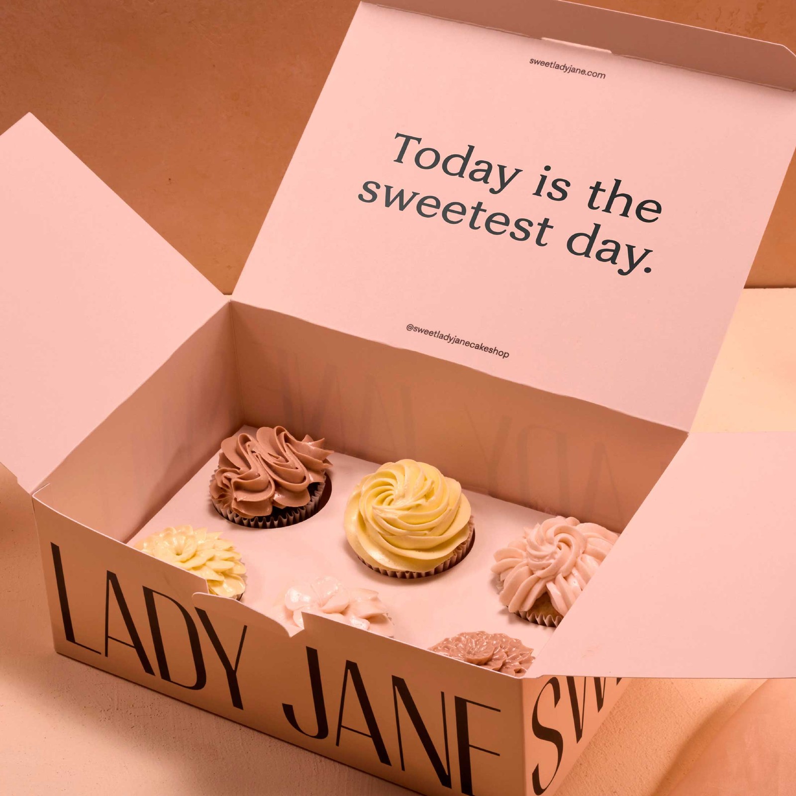 Sweet Lady Jane Faire Type Foundry